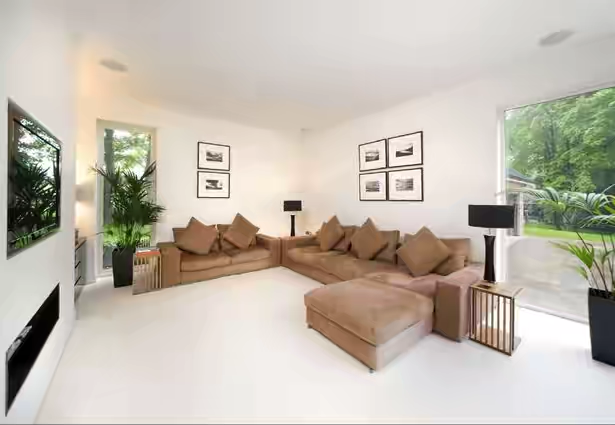 Adam Johnson will leave this luxurious ?1.5m mansion for a tiny jail ...