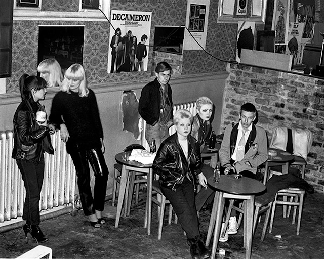 30 Candid Snapshots Capture the Early Punk Movement From the 1970s ...