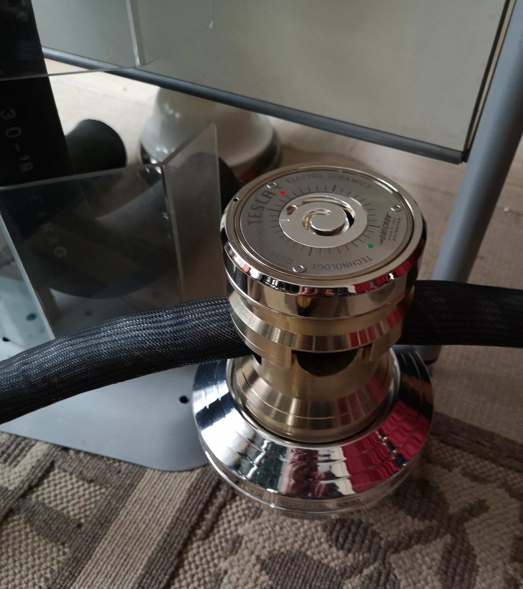 OMICRON GROUP TESLA – M & S | Ultimate High-Fidelity