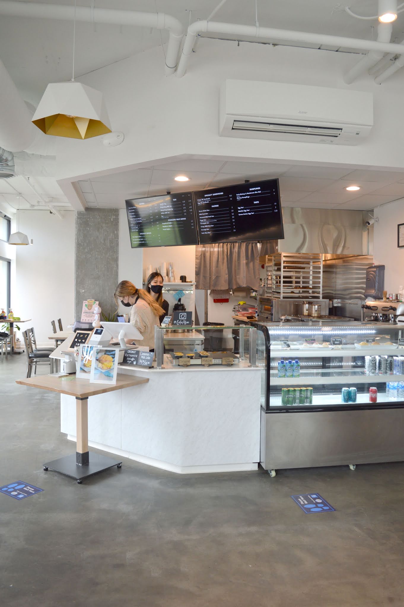 Trying Asian Pastries at Cafe Aloe