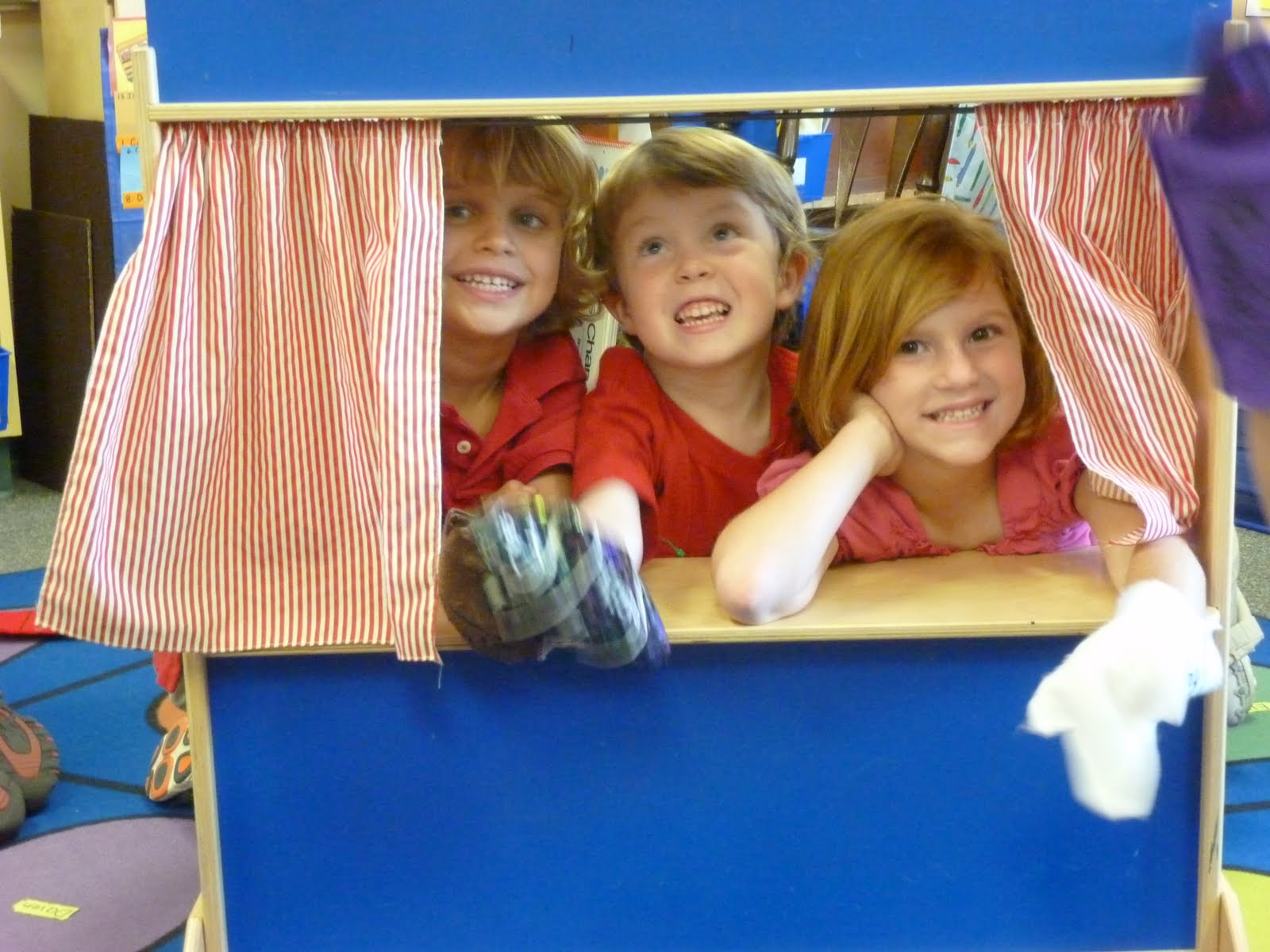 Mrs. Minke's Munchkins: We Help the Crayon Puppets