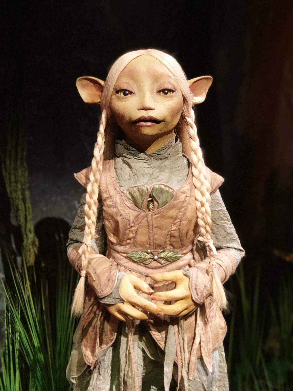 FANTCAST: THE DARK CRYSTAL: AGE OF RESISTANCE: INSIDE THE EPIC RETURN ...