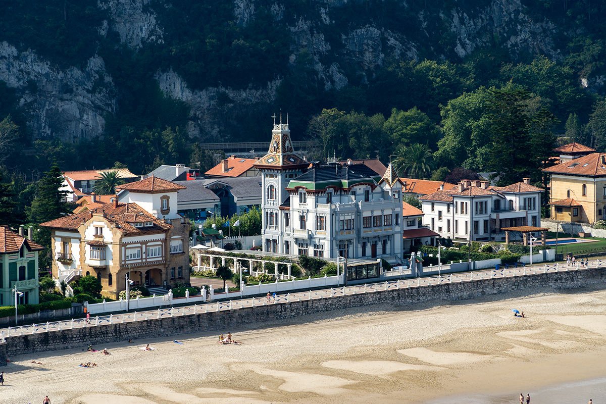 MIS VISTAS DEL MUNDO: Ribadesella, desde arriba