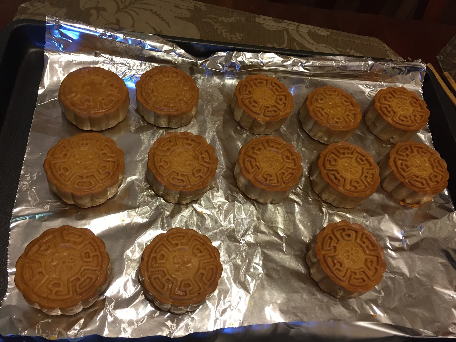媽媽的拿手菜 Papa's Favorite Recipes: Moon Cake with Date Paste Filling (廣式棗泥月餅)