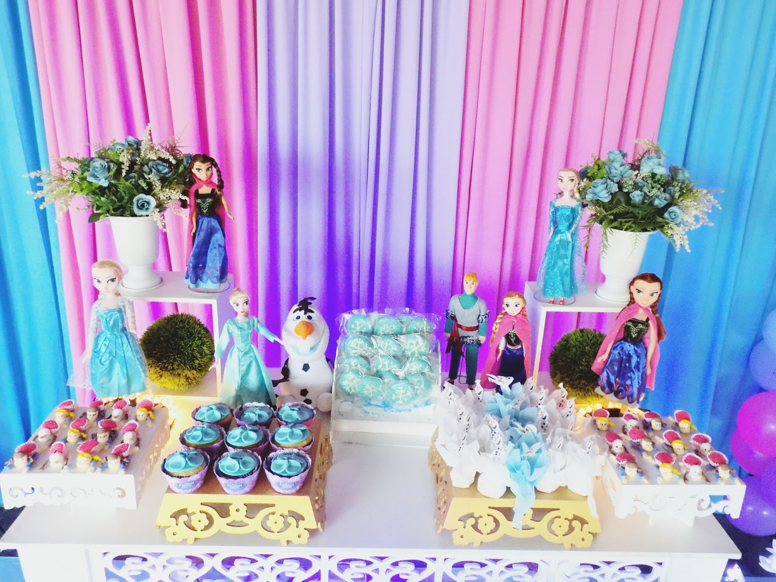 Colore Colorê: Frozen pocket azul, rosa e lilás