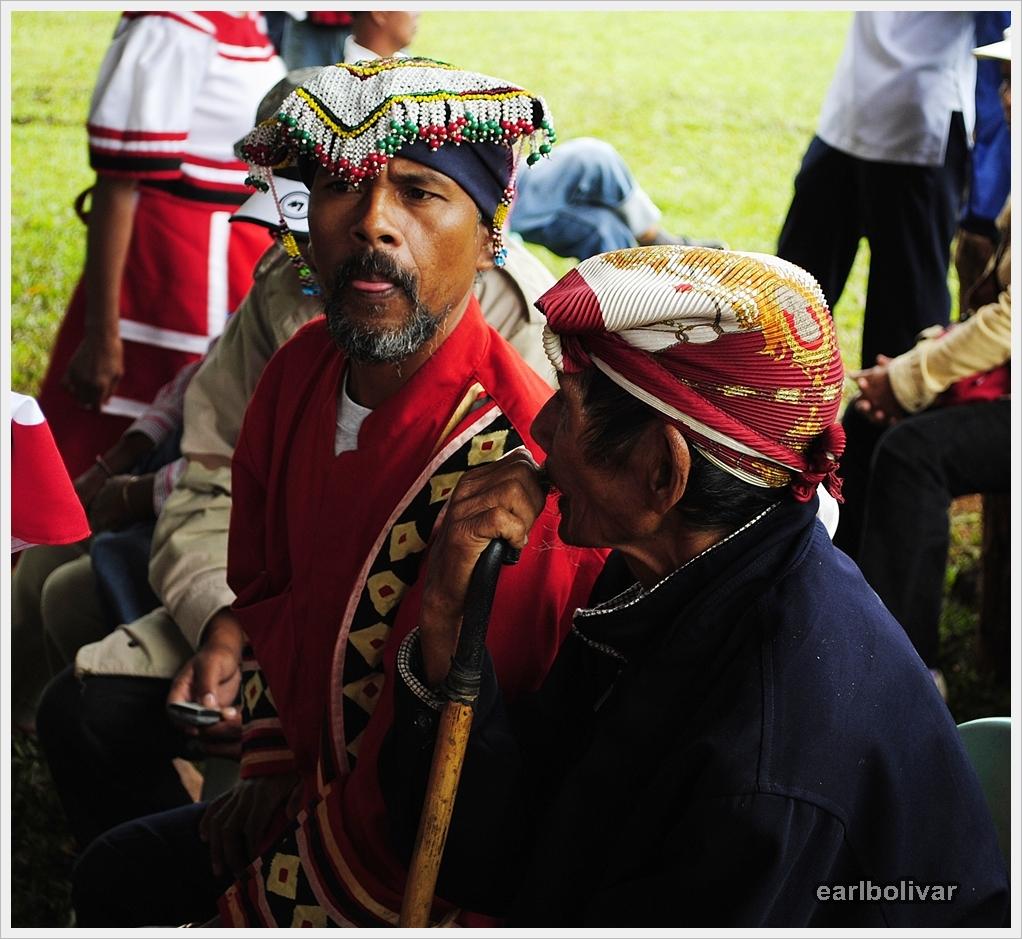 Bukidnon Photo Journal: Kaamulan Festival 2011: The Pamuhat Ritual