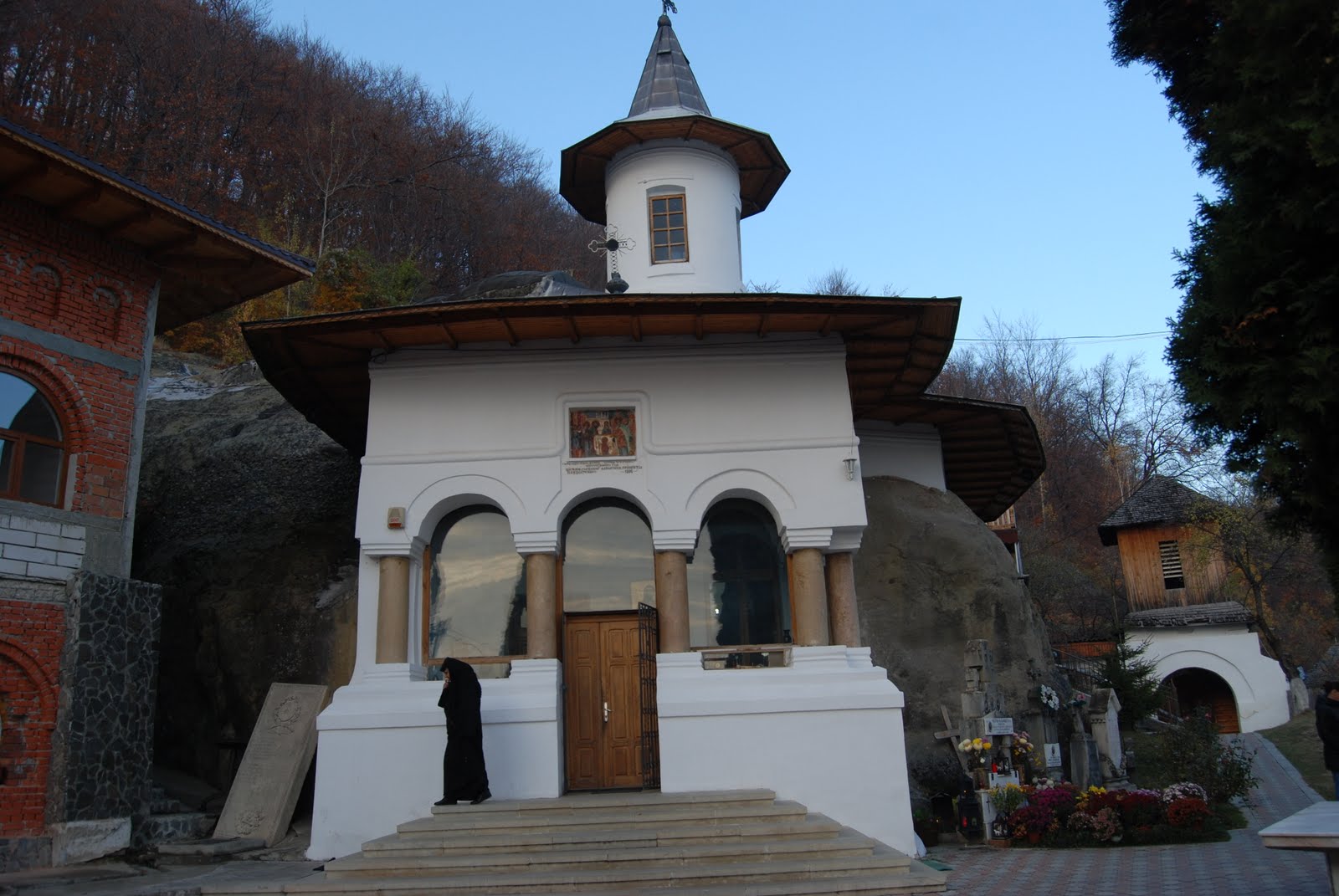 Manastiri Ortodoxe Romane.Monasteries Ortodoxe: Monastery Namaiesti