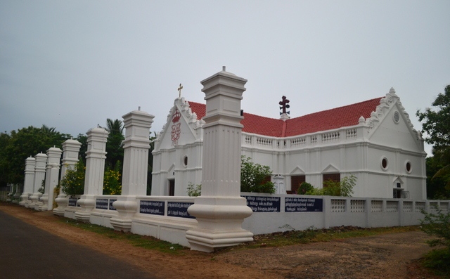 Tamilnadu Tourism: New Jerusalem Church, Tharangampadi, Nagapattinam
