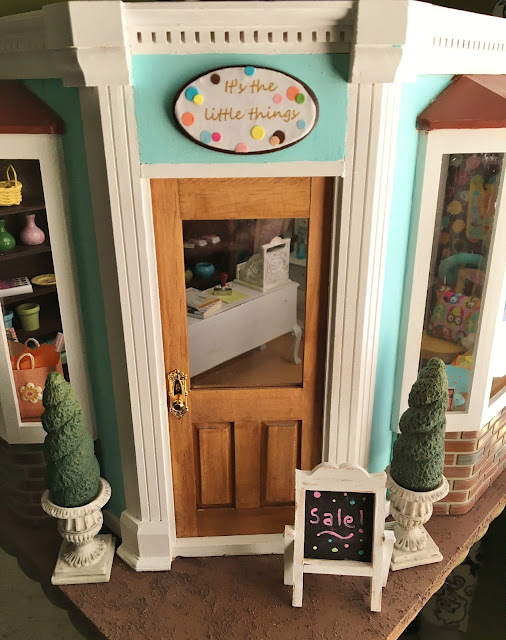 Little Things By Anna: Miniature Corner Gift Shop