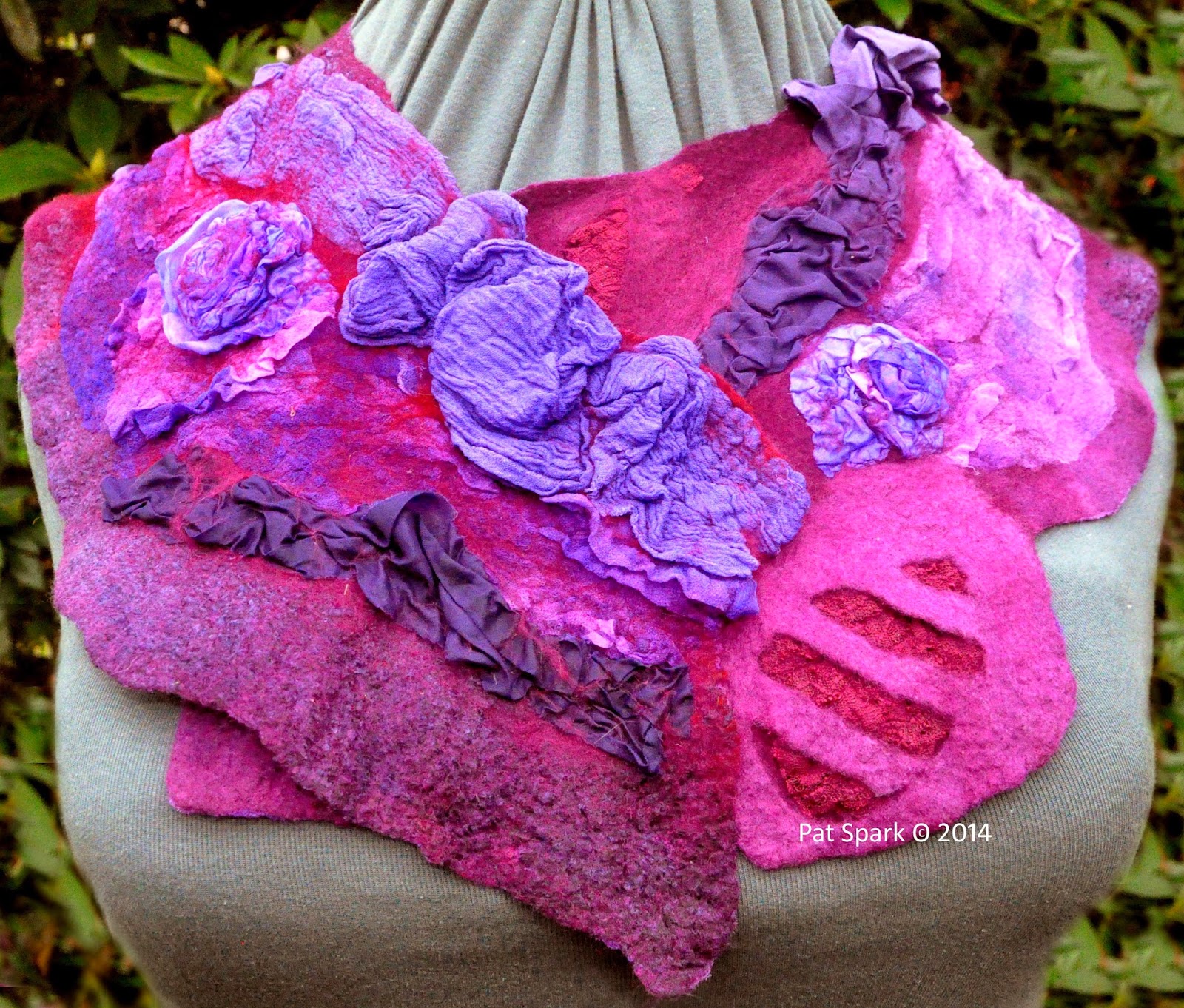 Spark Fiber Arts: Textured Felt Collars (Scarflettes)