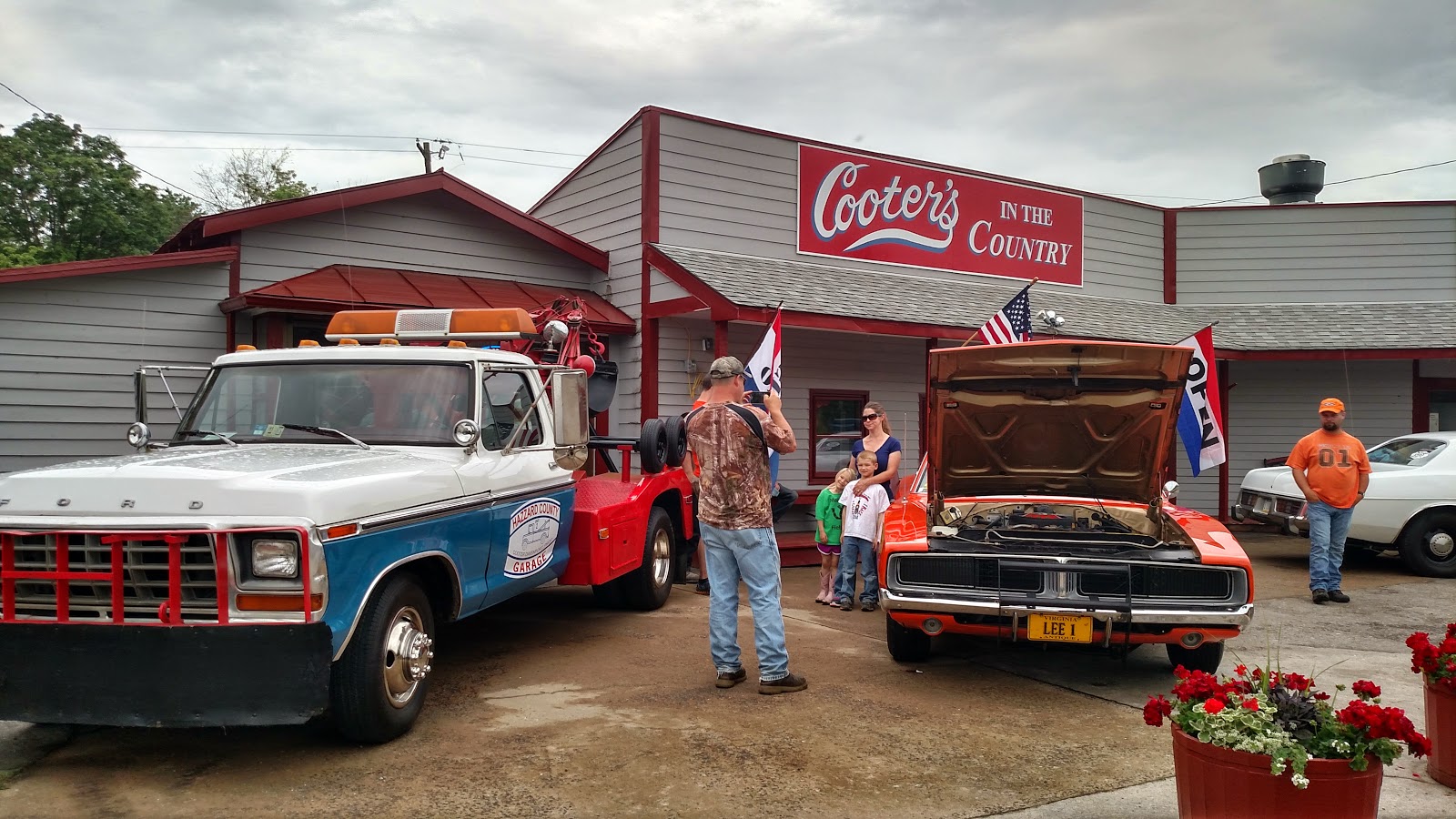 Dukes of Hazzard Collector: Grand Opening of Cooter's in the Country in ...