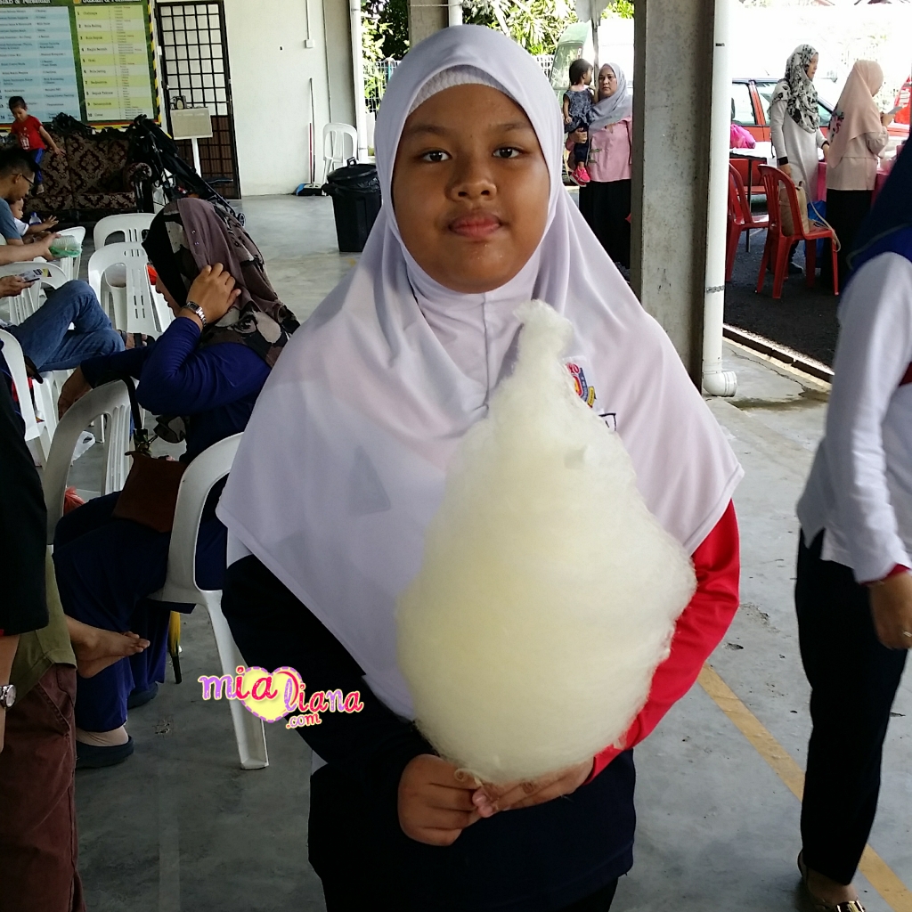 Wordless Wednesday 547 : Gula-Gula Kapas Besar