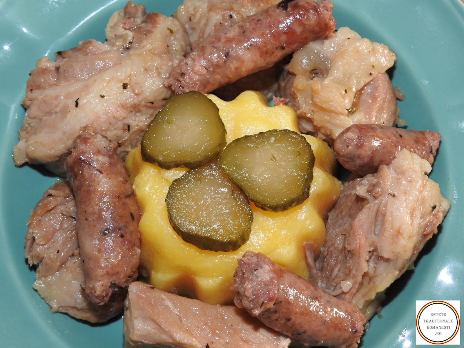 Tochitura de porc reteta traditionala | Retetetraditionaleromanesti.ro