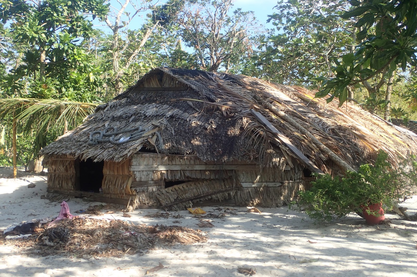 SV FLUENTA : To Tikopia - In Photos