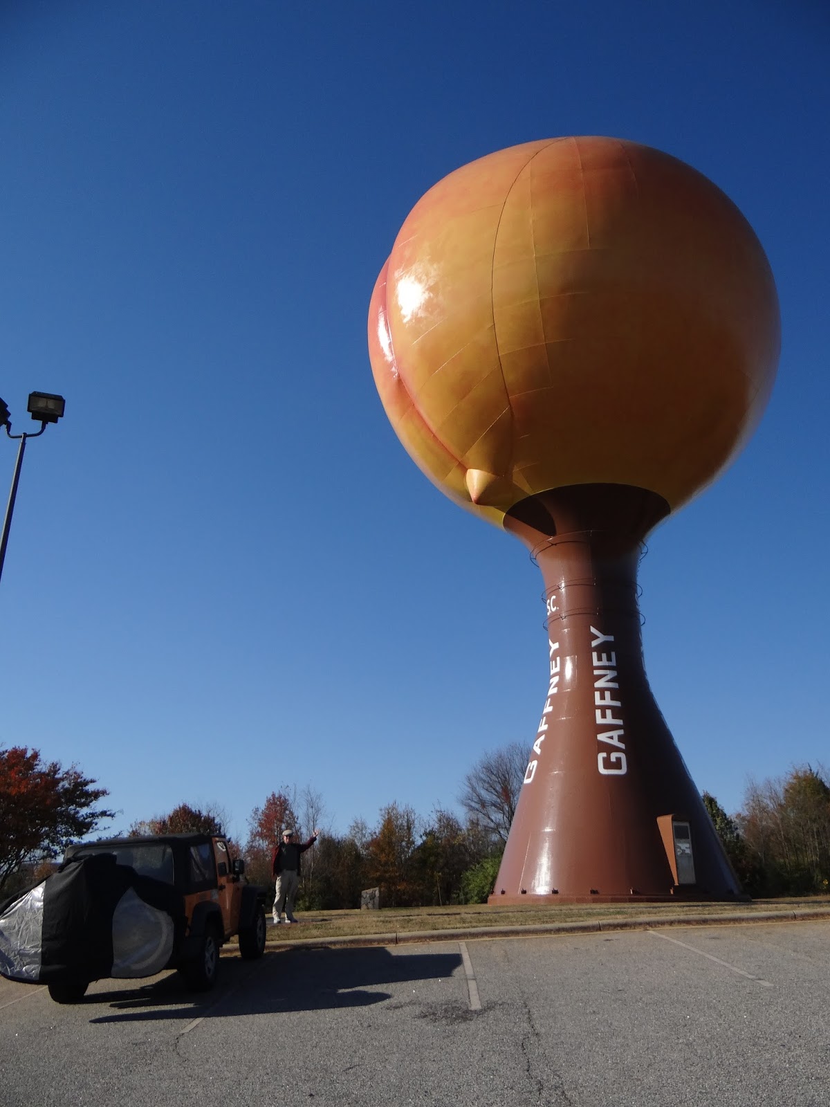 Walkabout With Wheels Blog: A Return Visit to Gaffney's Peachoid Water ...