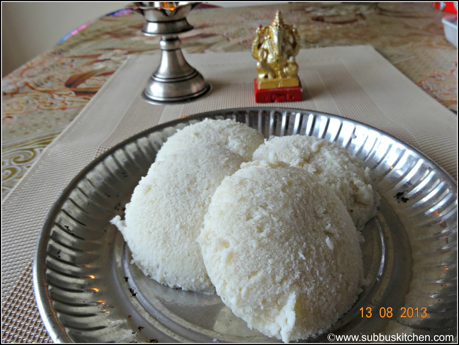 Pacharisi Idly ( Raw rice Idly) - Subbus Kitchen