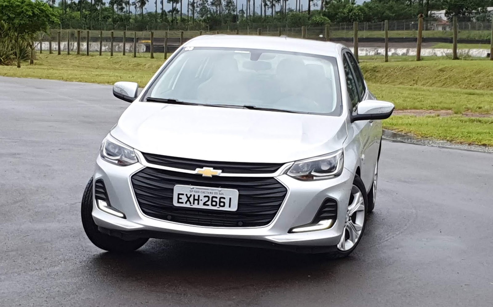 Chevrolet Onix Hatch 2020 chega com mais esportividade