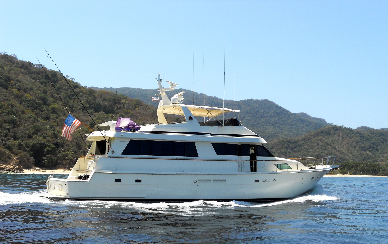 Puerto Vallarta yacht charters: 70 ft Yacht for up to 35 people