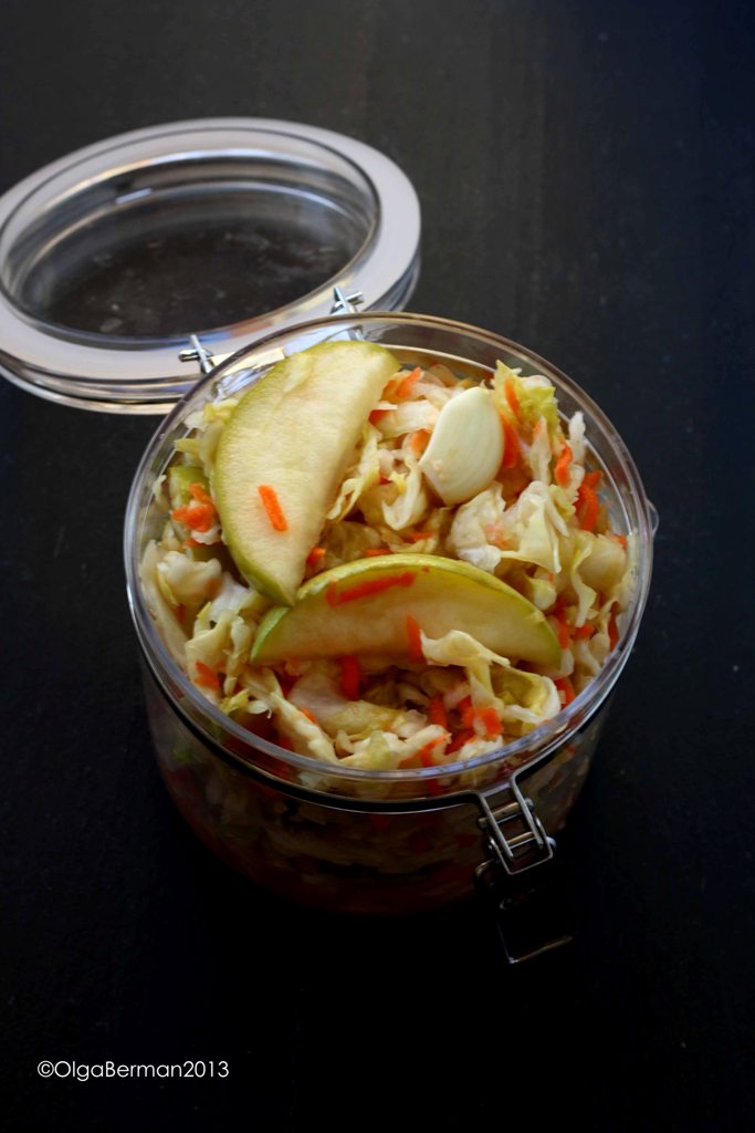 Mango & Tomato: Russian Salted Cabbage with Carrots, Garlic & Apples ...