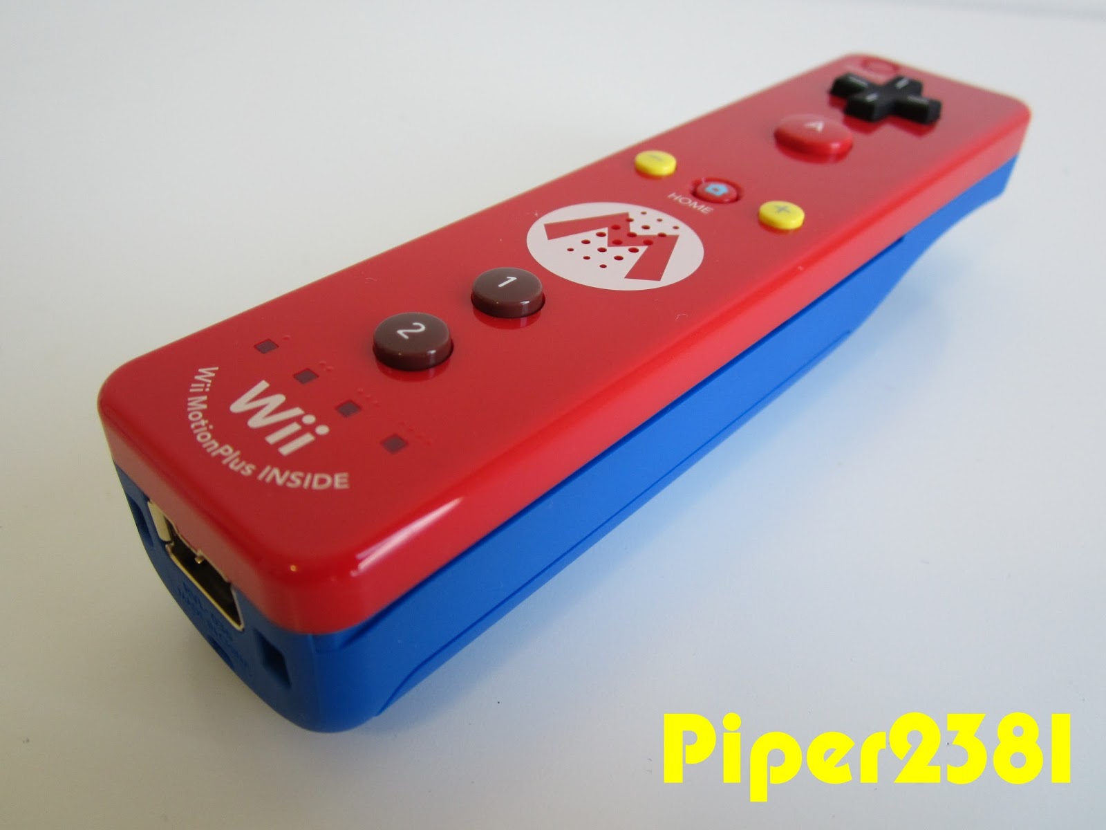 Piper2381: Mario Wii Remote Plus