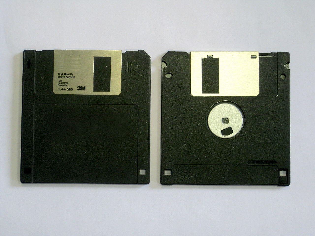 Bosco Hurtado, arquitecto: OFF-LINE. Diskettes