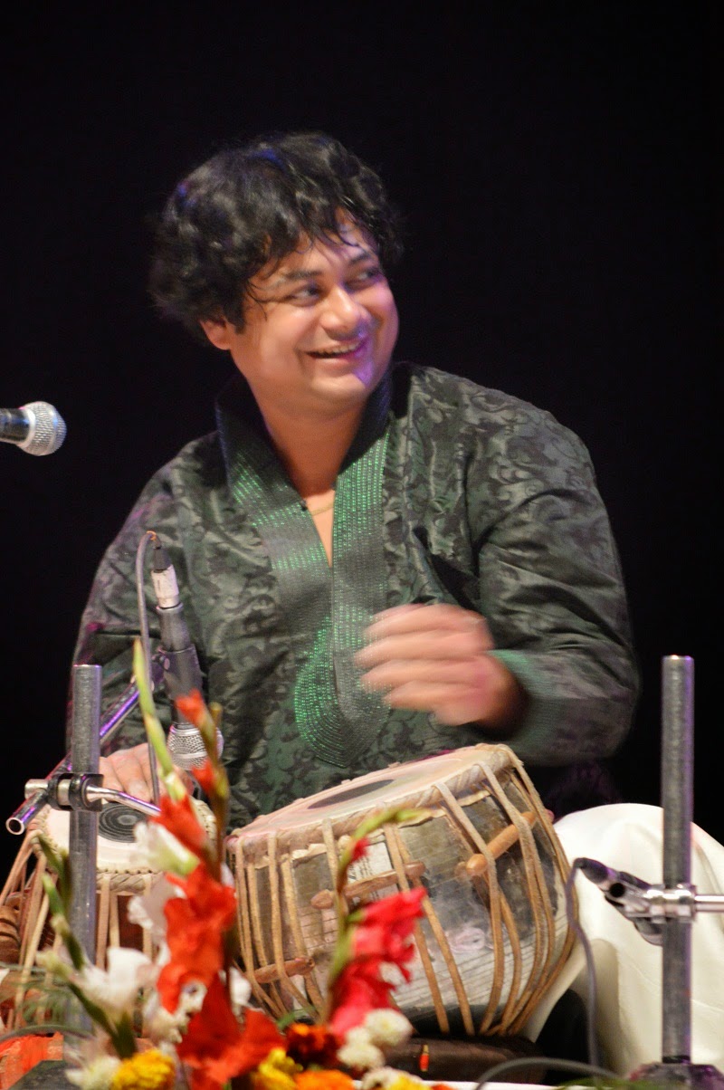 tabla world: GHARANA (A TABLA RECITAL BY SARTHAK KUMAR JI, NAMAN SOOD ...