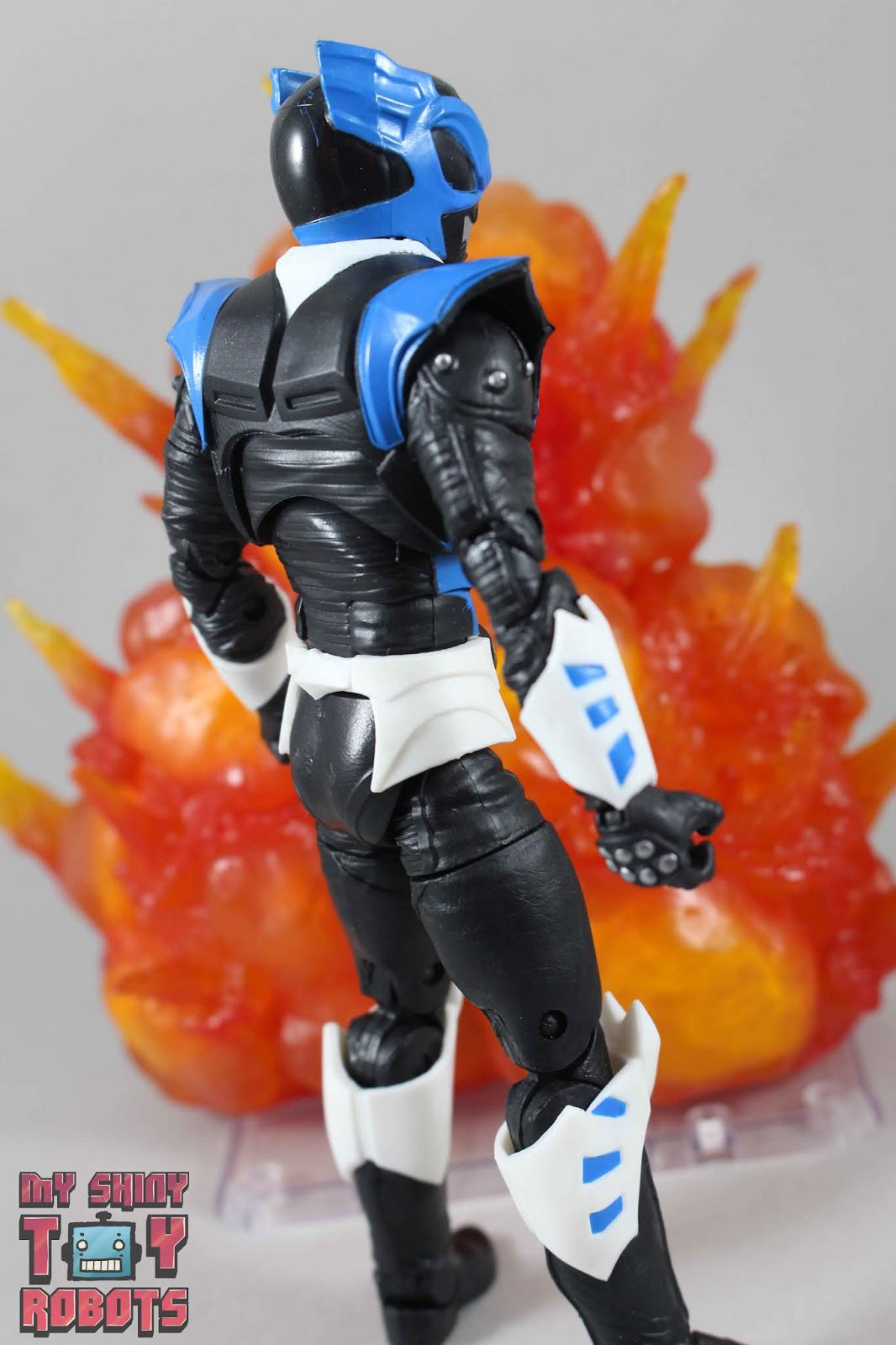 My Shiny Toy Robots: Toybox REVIEW: Power Rangers Lightning Collection ...