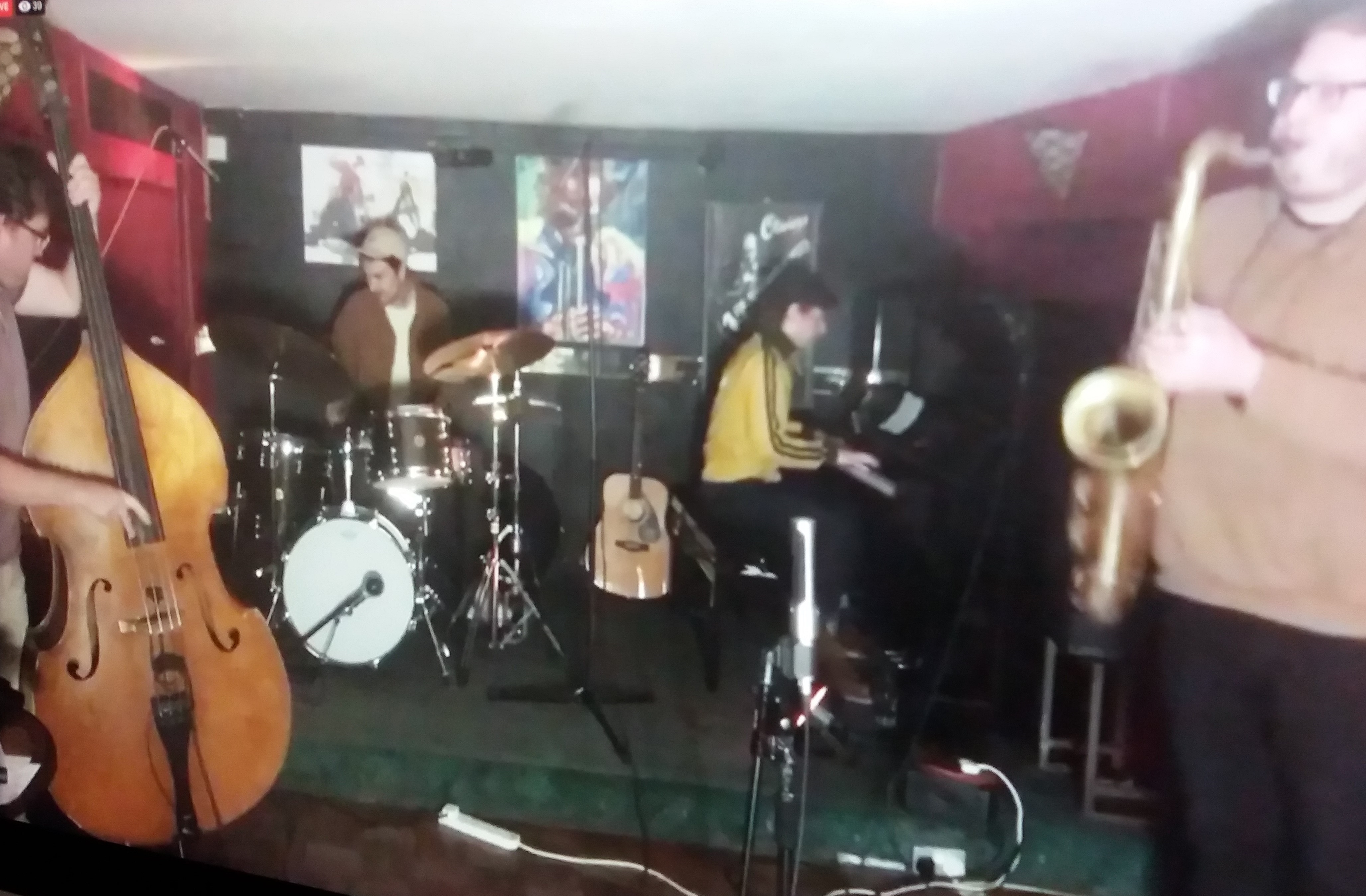 bebop spoken here: Joe Webb: Live at Oliver's Jazz Bar - April 3