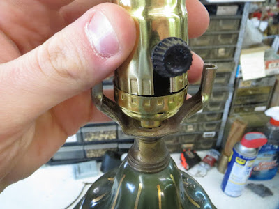 Lamp Parts and Repair | Lamp Doctor: 5 Steps To Replace A Lamp Socket