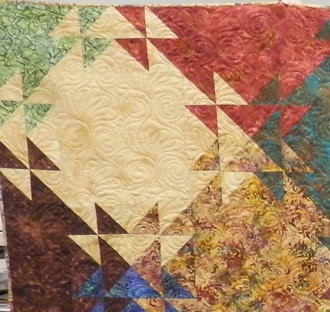 L' FAIR QUILTS: Don't Adjust Your Screen, Shimmering Triangles