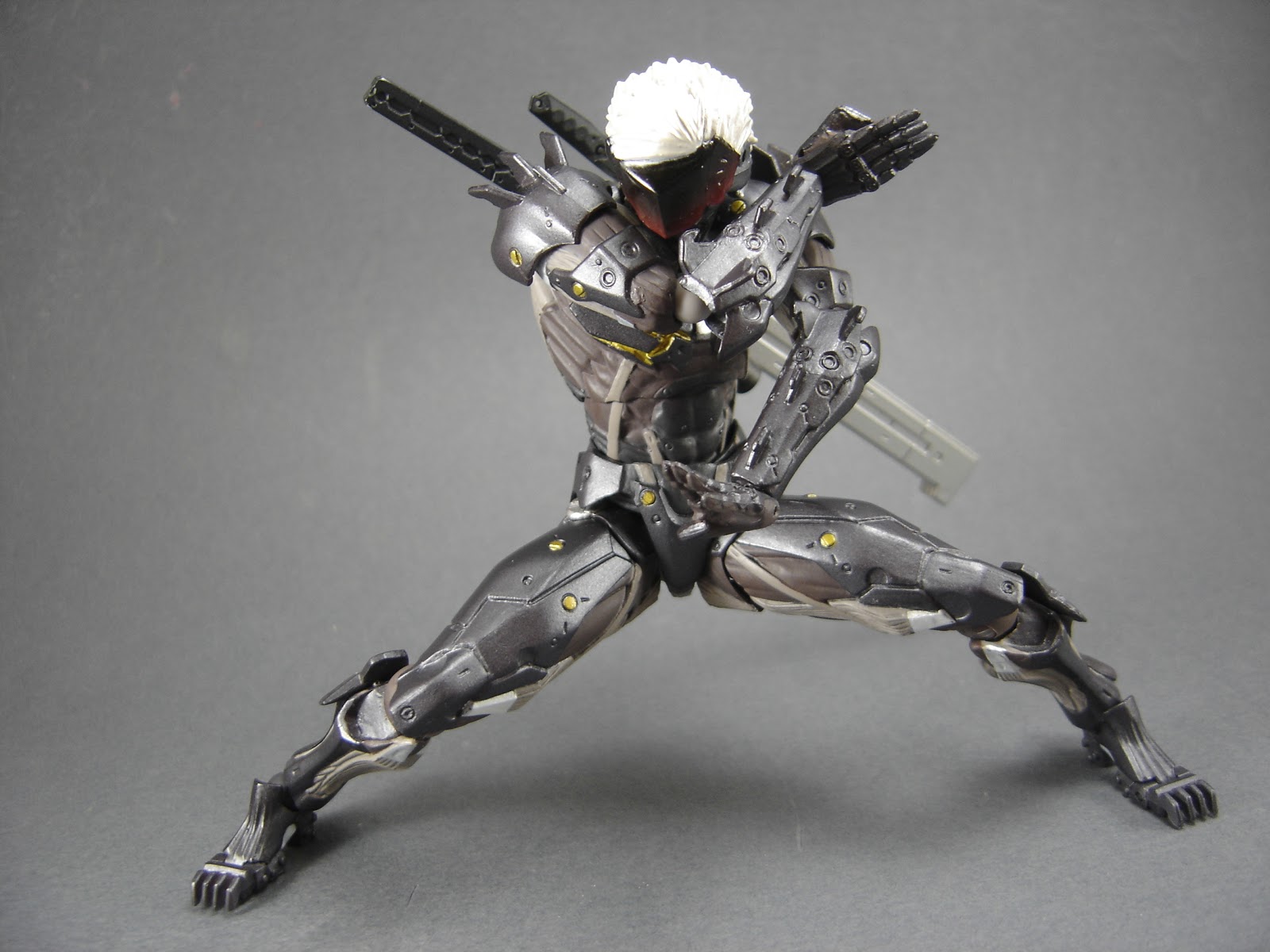 Lightning Ace's gundams: Revoltech Raiden from metal gear rising ...