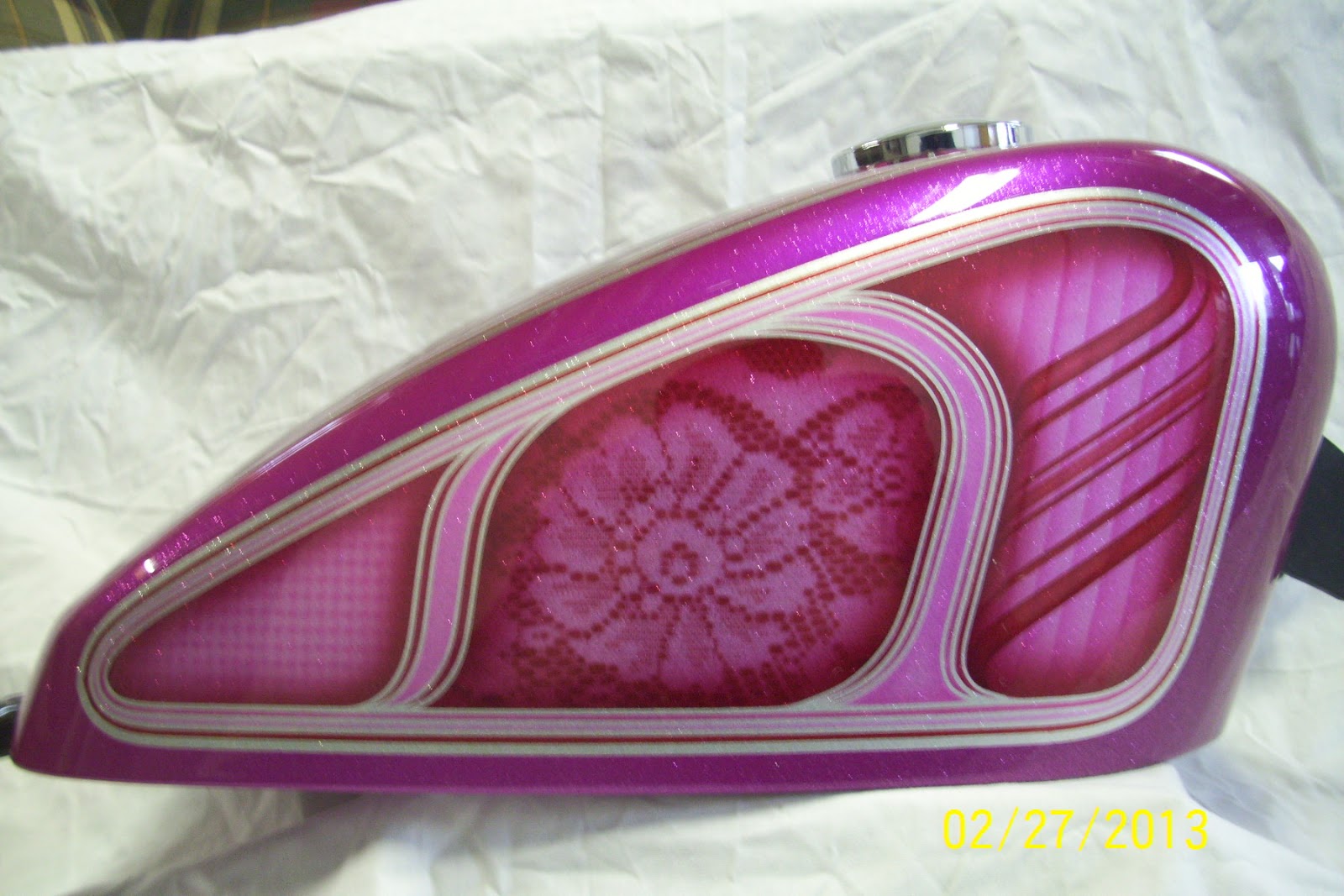 FlameThrowerCustoms: Glittery Pink "Sportster 48" Tank for Amy in Minnesota
