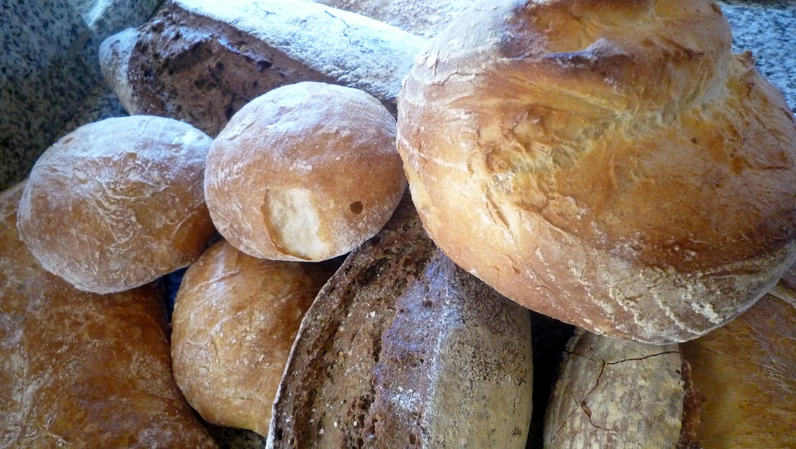 PANDIVINO: PAN CRISTAL, PAN CON AGUA DE MAR Y PAN DE CENTENO