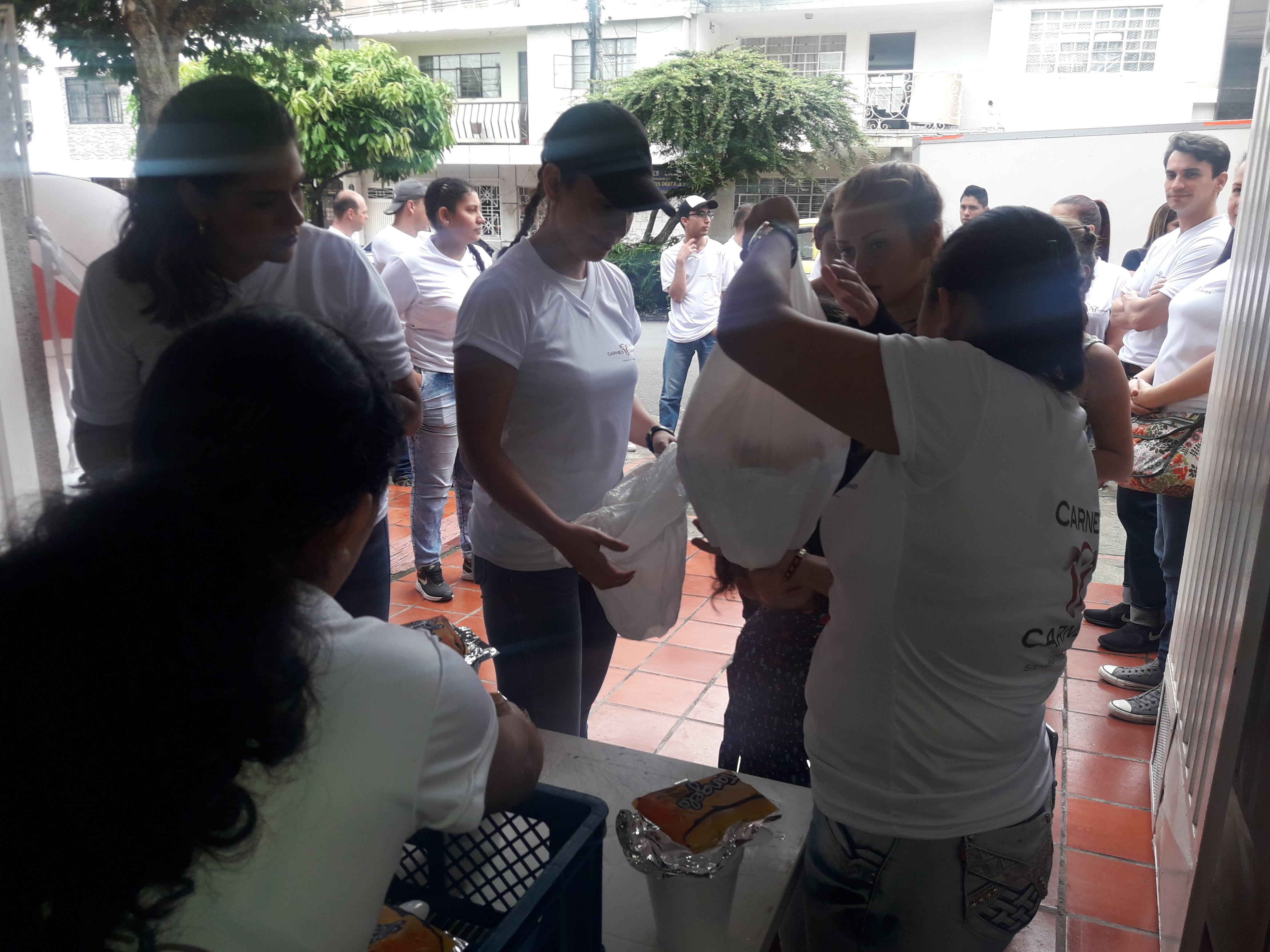 CON TU AYUDA, PODEMOS AYUDAR