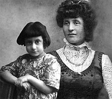 NAKARAJAN: Benito Mussolini's women