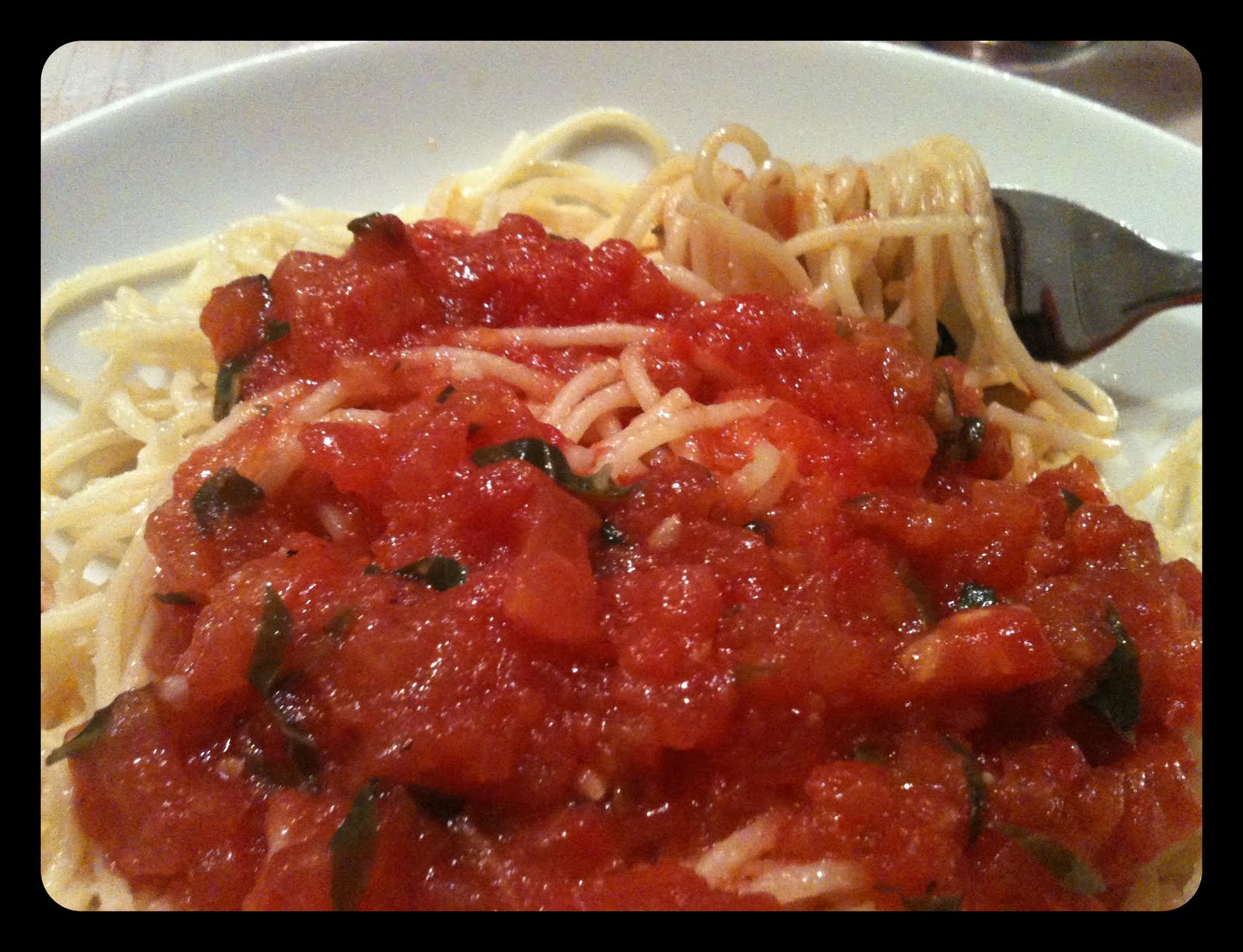 mas que recetas...: Pasta con tomate, albahaca y parmesano