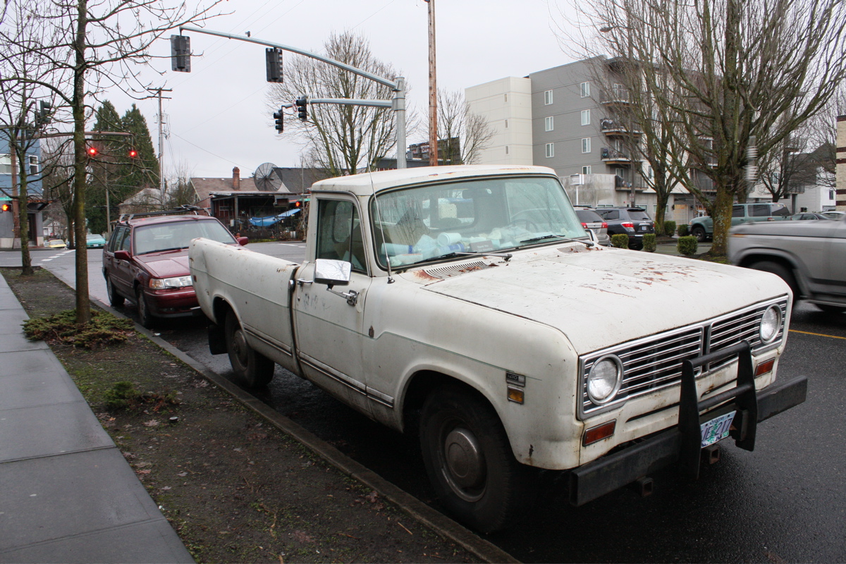 OLD PARKED CARS.: 1973 International Harvester 1210.