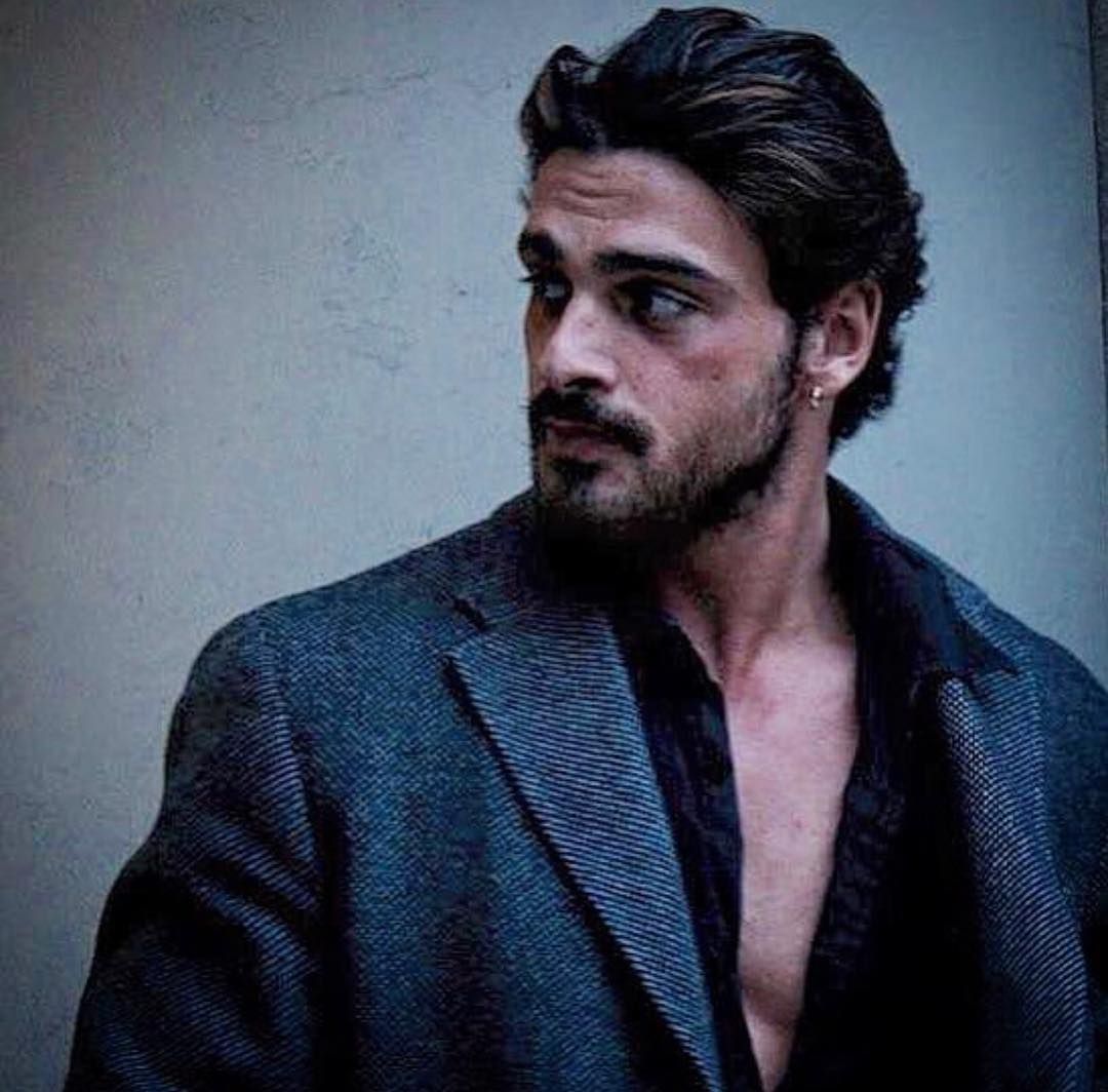 Michele Morrone Kimdir? Boy Kilo Nereli Kaç Yaşında, Yaşı ve Sevgilisi ...