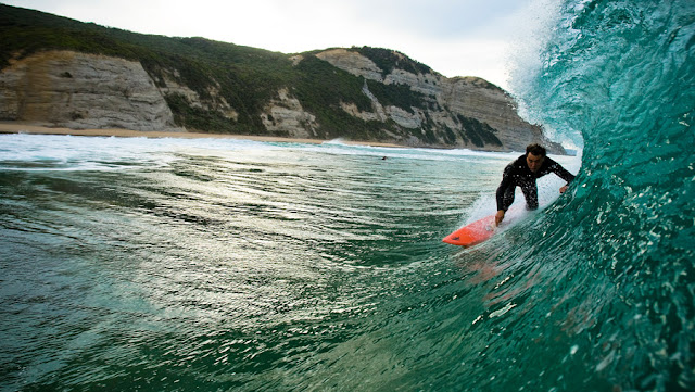 Offshore Winds: Offshore Winds' Most Amazing Surf Photos (round 2)