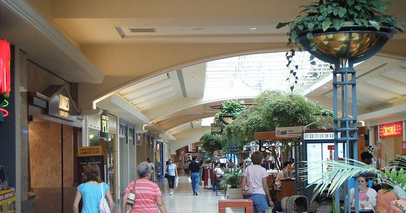 MALL HALL OF FAME