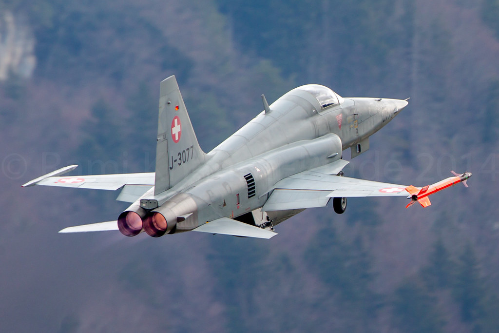 Military and Commercial Technology: US wants to buy ‘retired’ Swiss ...