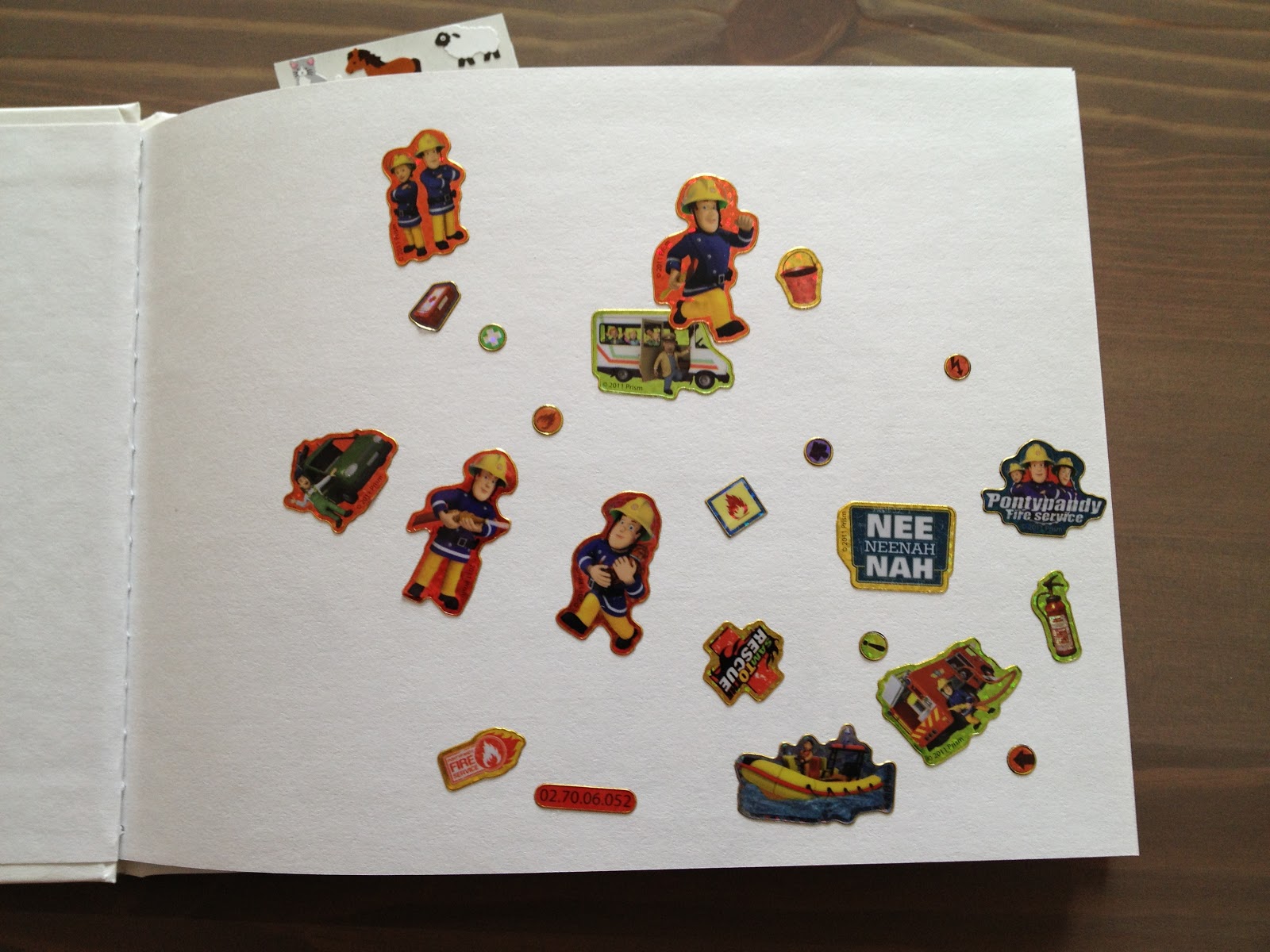 10 minute sticker album for (hopefully!) hours of fun.