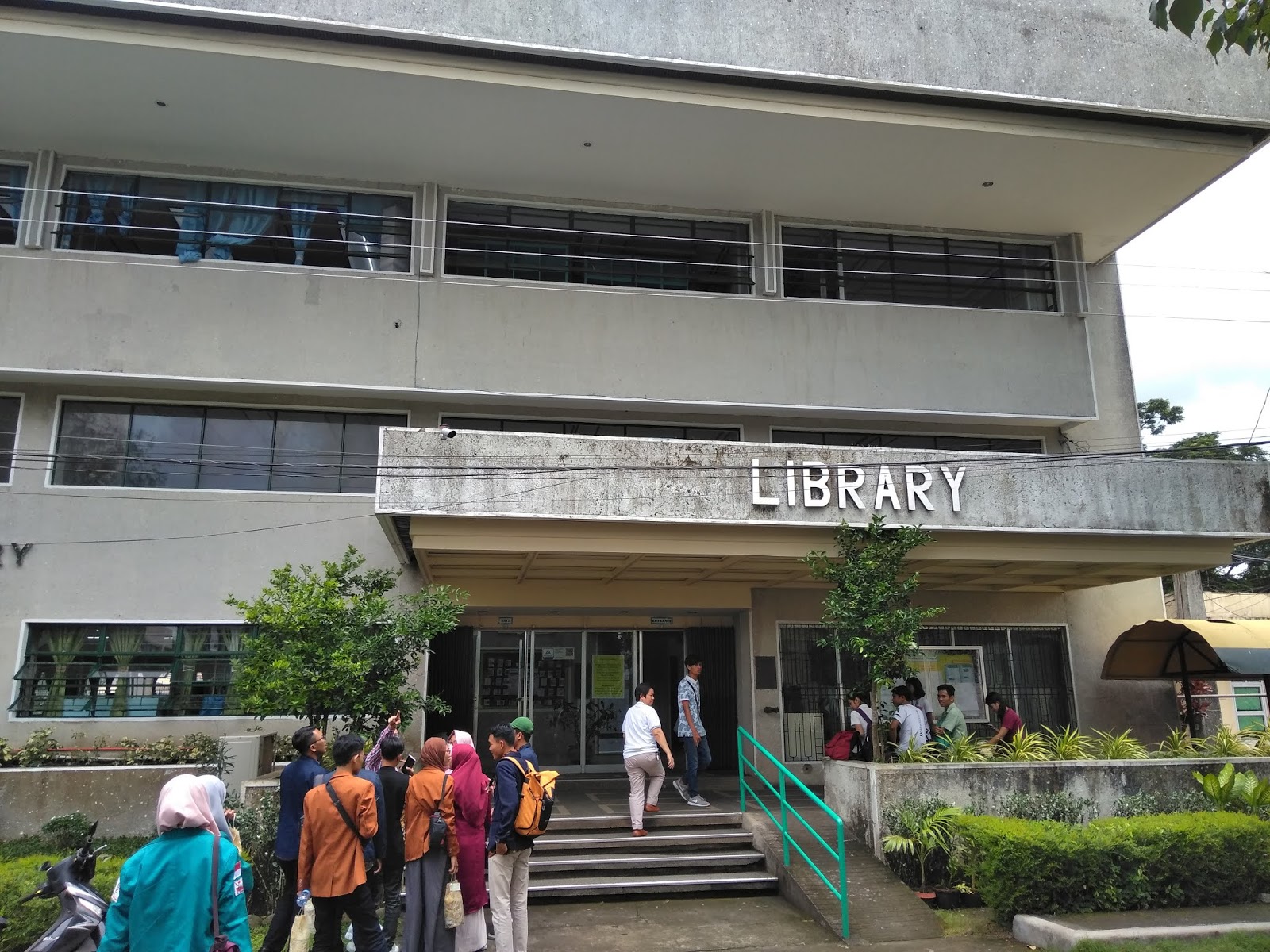 School : General Infromation and Academic Administration