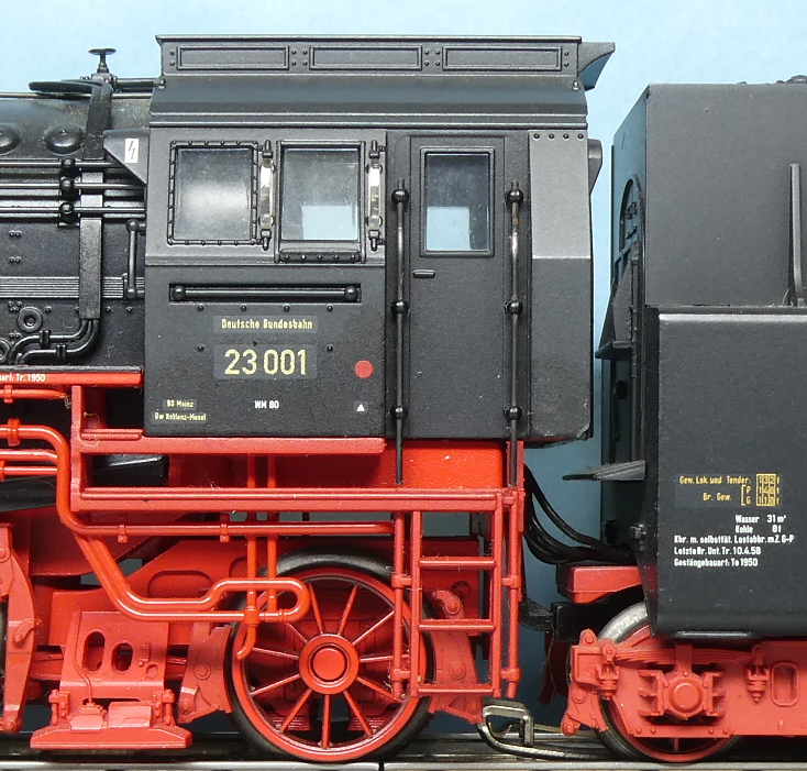 西ドイツ国鉄 DB 旅客用蒸気機関車 BR 23 001号機 （Märklin 39230) - DB103のKleines Modellmuseum Phase III