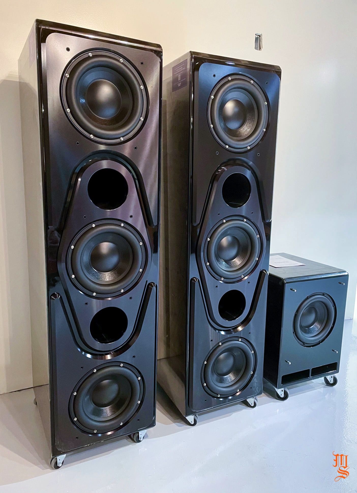 WILSON AUDIO PRODUCTION – M & S | Ultimate High-Fidelity