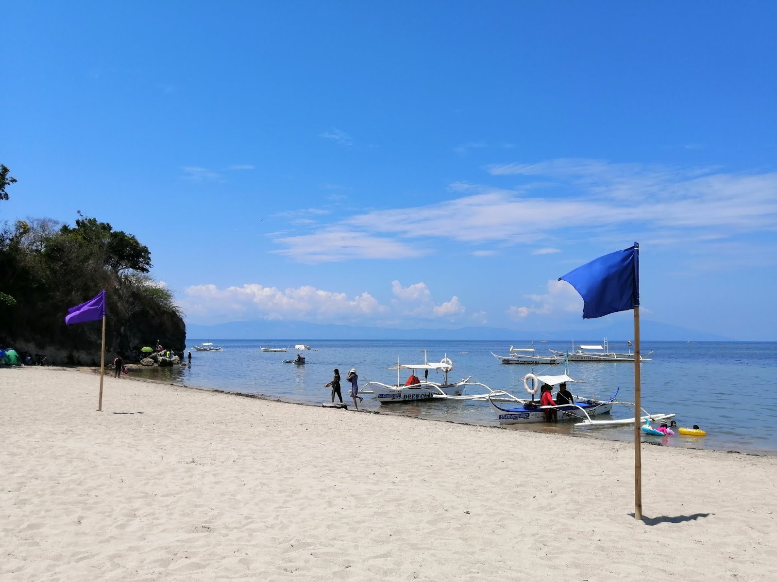 Dropped like a Hatputito: Vacation | Manuel Uy Beach, Calatagan, Batangas