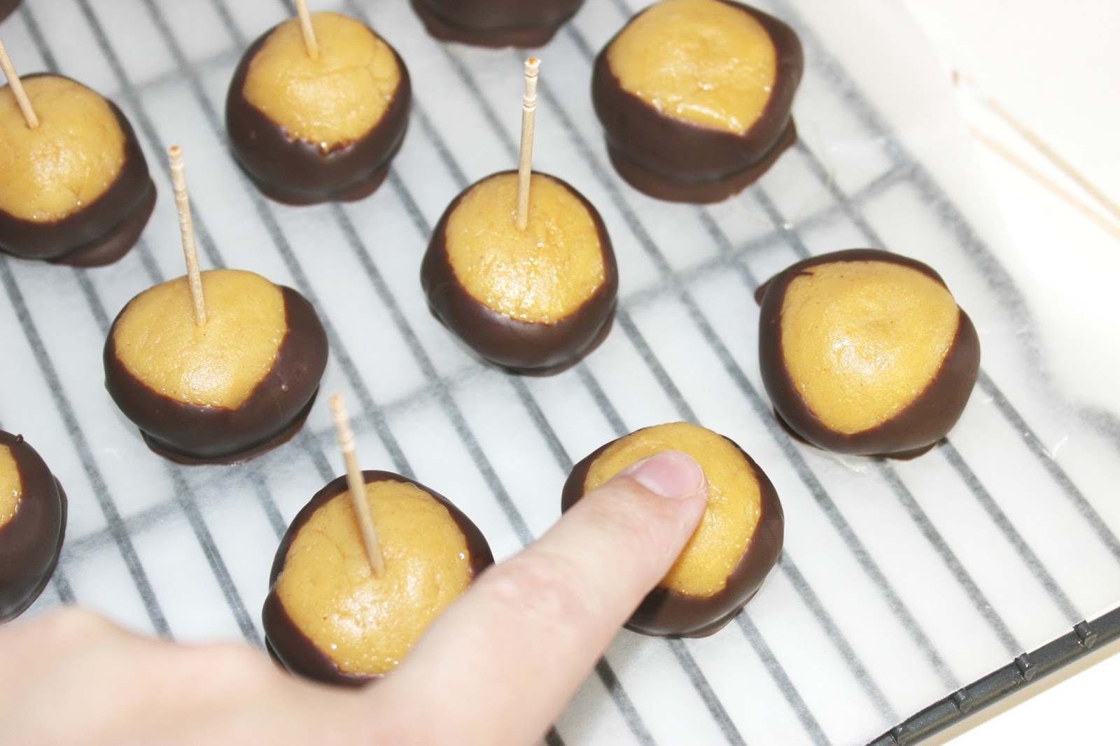 Peanut Butter Chocolate Buckeyes Recipe