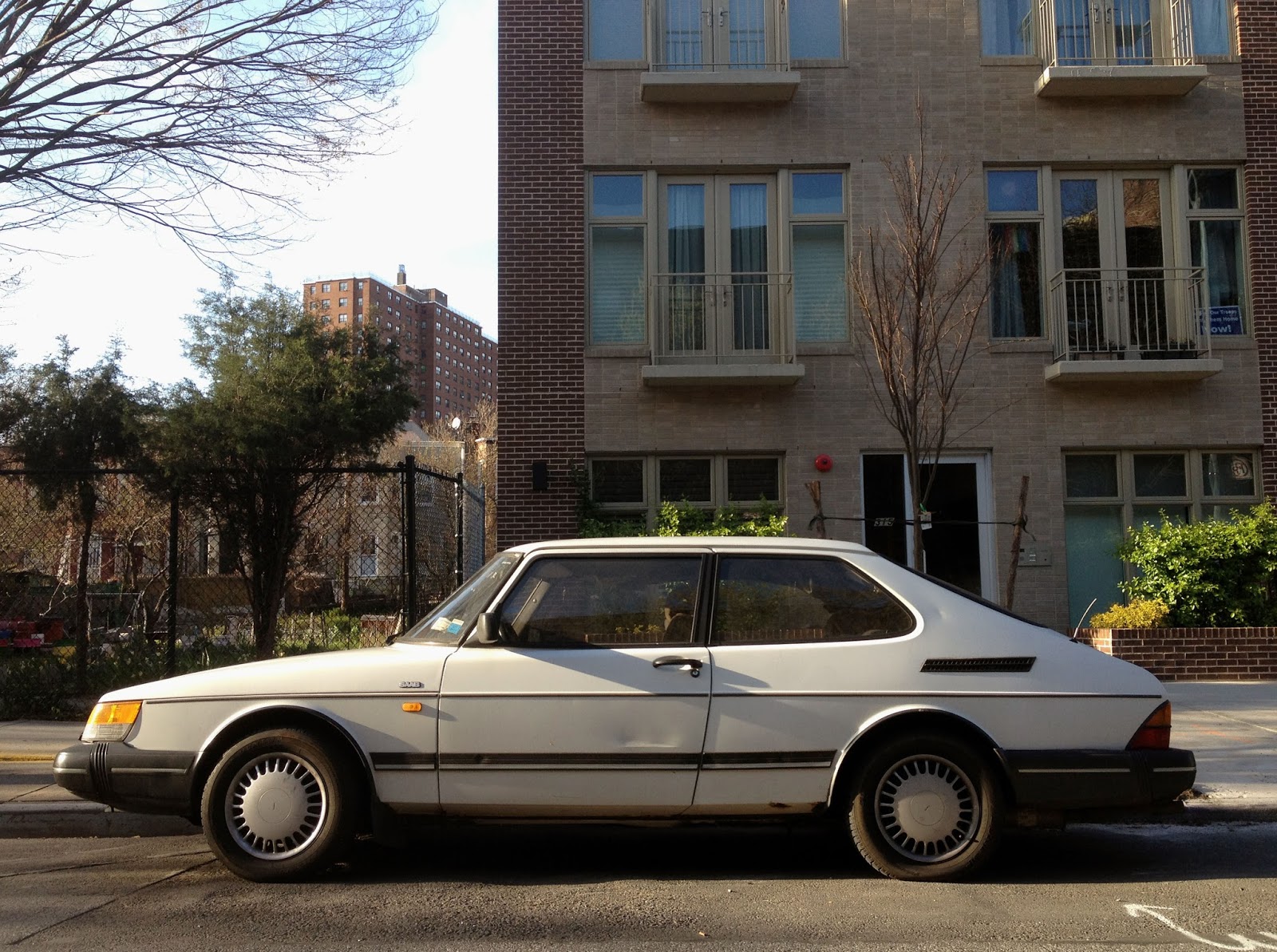CSCB Home: 1987-88 Saab 900 Hatchback