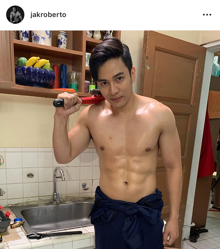 Shirtless Filipino on Instagram: Jak Roberto