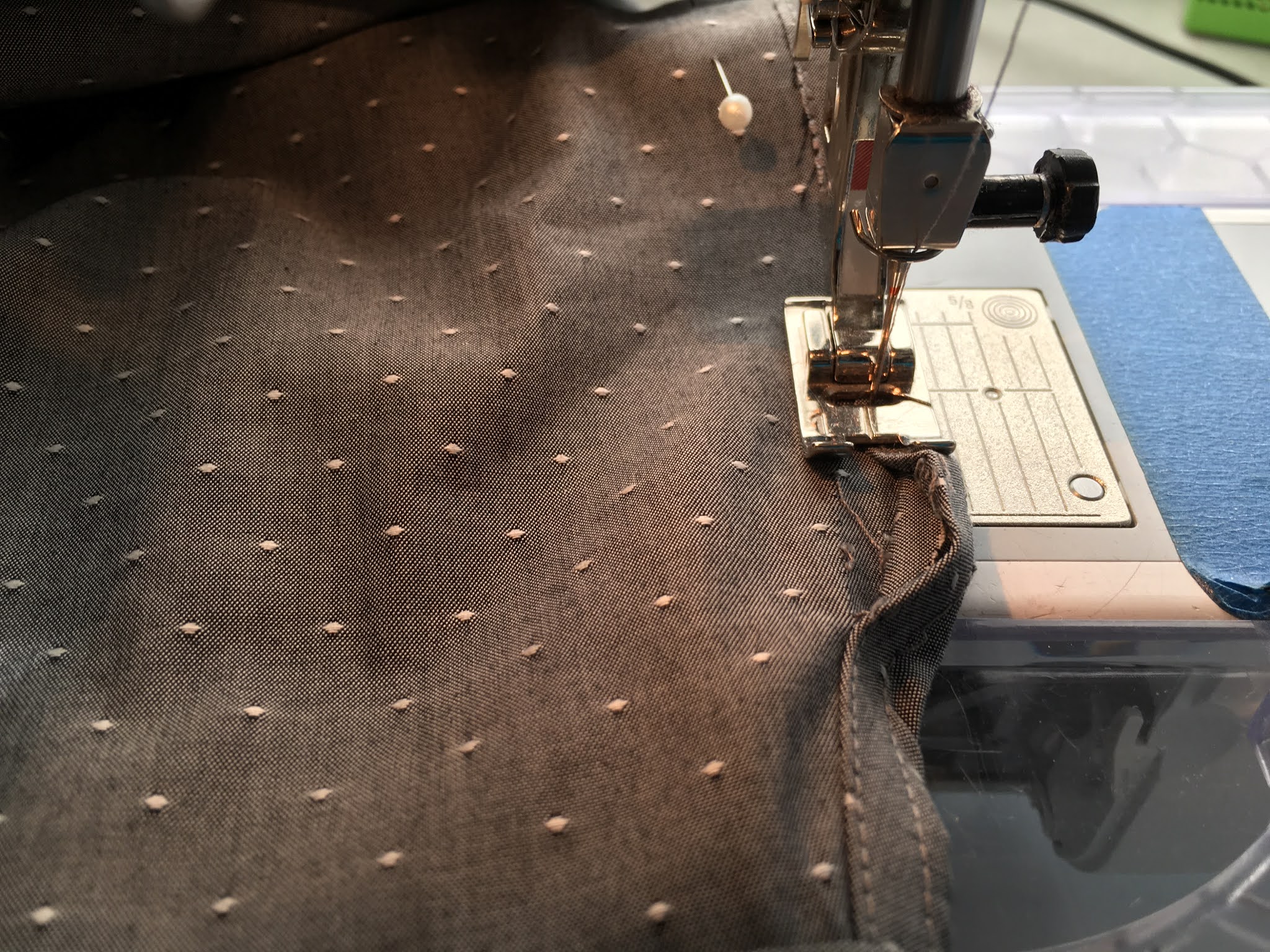 sewcreatelive: Men's Dress Shirt--How to Taper Sides